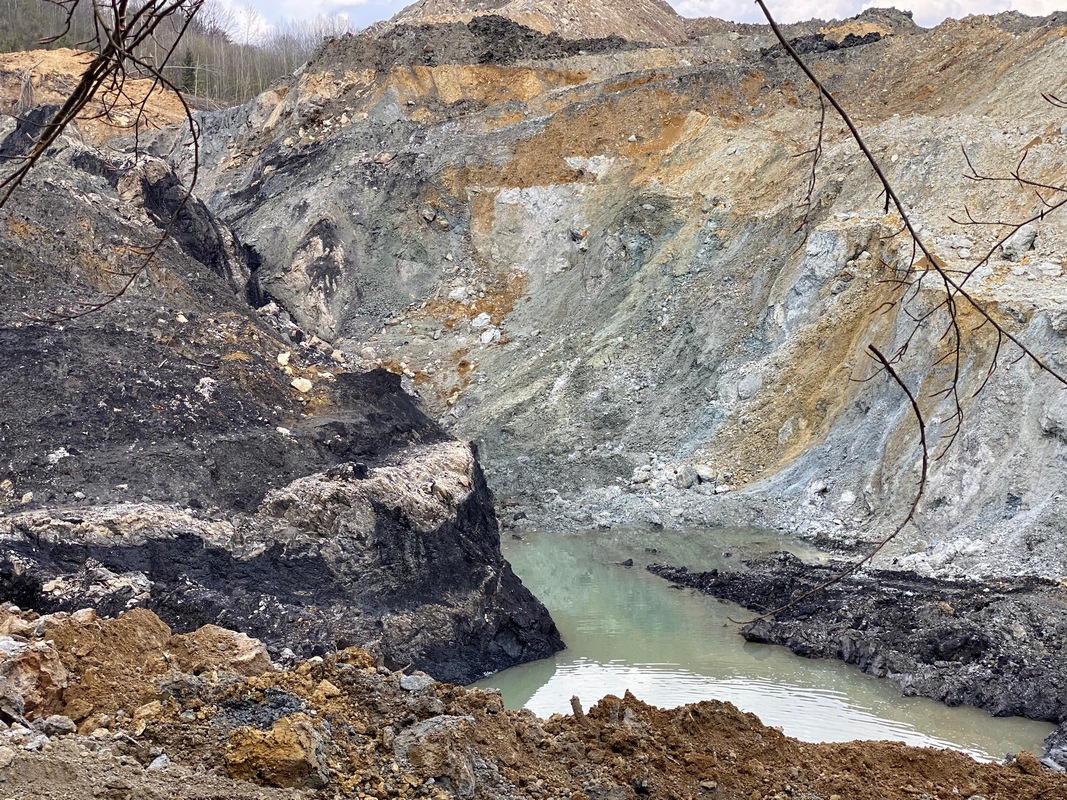 SELO MEDNA: Specijalne i paralelne veze mednog uglja